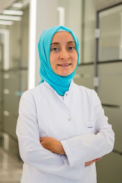 Diş Hekimi - Fatma Akdağ | Duru Diş Estetik
